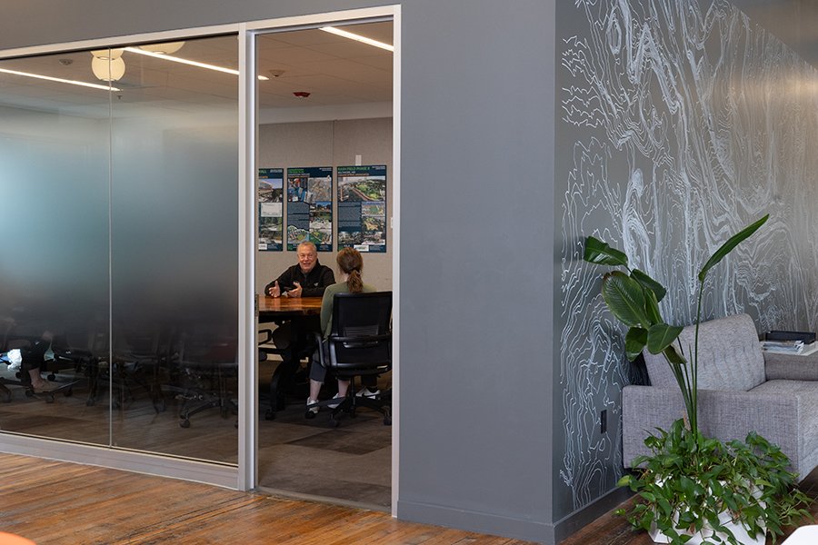 SXJ-0596 Misty Frost Gradient: Decorative Films, LLC.