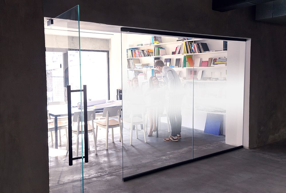 SXJ-0582 Matte Dual Dot Gradient: Decorative Films, LLC.